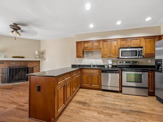 1685 Regents Park Dr Unit B, Memphis, TN 38104