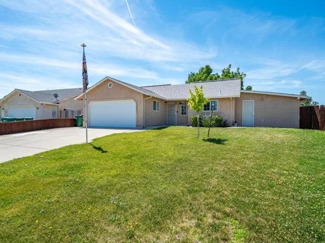 16863 Winchell Dr, Redding, CA 96003