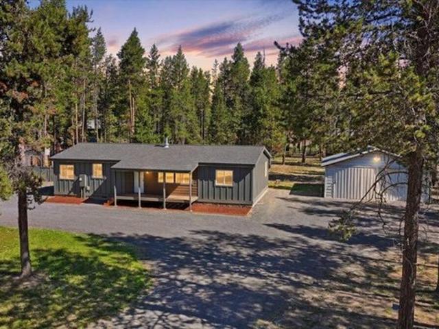 16866 Whittier Dr, Bend, OR 97707