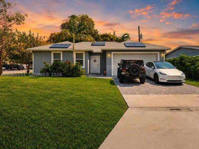 1686 NE 30th St, Pompano Beach, FL 33064