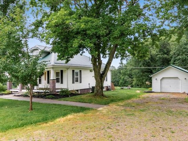 1686 Airport Rd, New Lexington, OH 43764