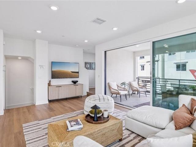 1686 Constellation Dr, San Pedro, CA 90732