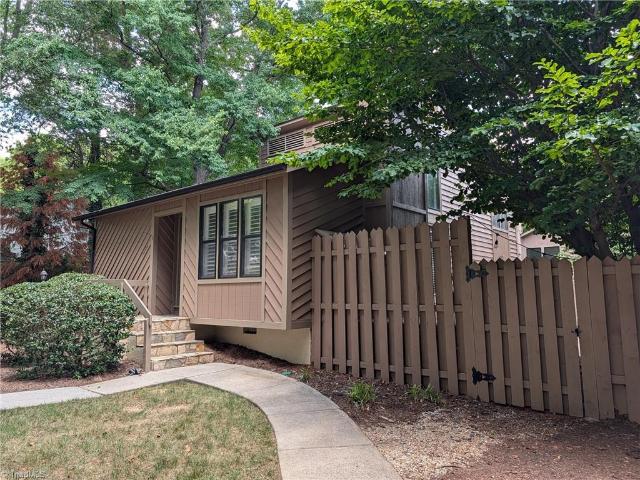 1686 Stonewood Drive