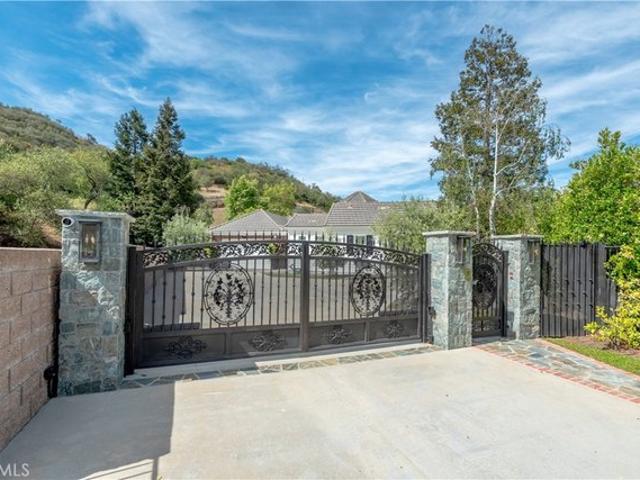 1686 Sycamore Canyon Dr, Westlake Village, CA 91361