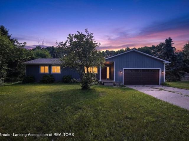 16871 Cynthia Ln, Haslett, MI 48840