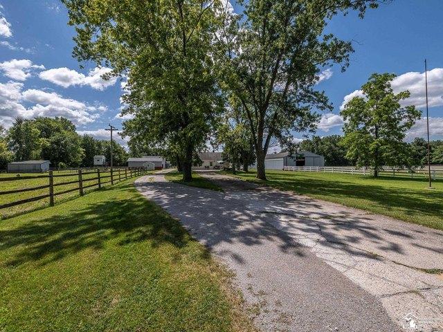 16875 and 16873 Railroad St, Petersburg, MI 49270
