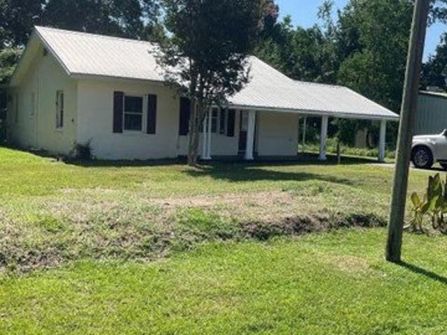 16875 NW Maple St, Blountstown, FL 32424