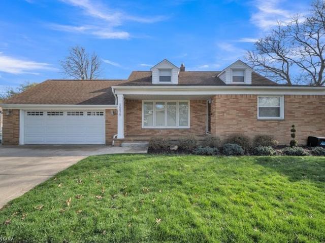 16879 Brinbourne Ave, Middleburg Heights, OH 44130