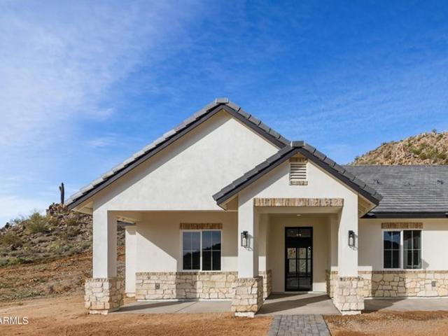 1687 E Creek Canyon Rd, Phoenix, AZ 85086