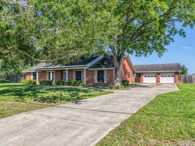 1687 Eagle Lake Rd, Sealy, TX 77474