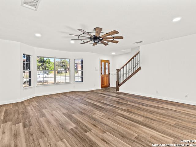 1687 Fir Circle