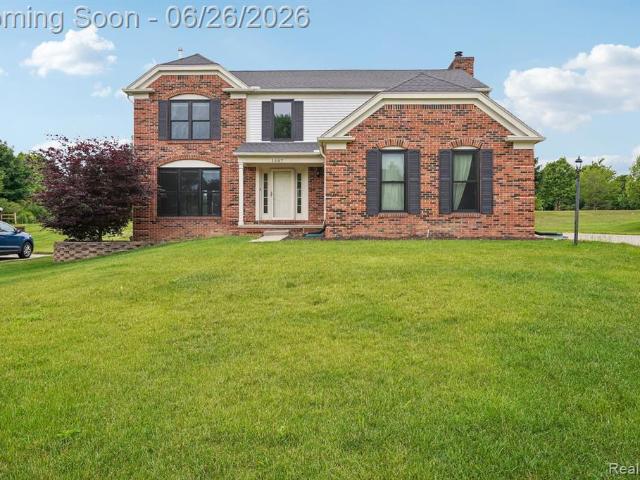 1687 Grandview Drive