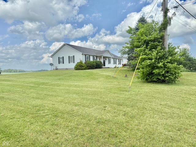1687 Killion Ave, Seymour, IN 47274 | Compass