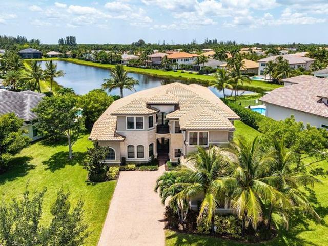 16884 Strasbourg Ln, Delray Beach, FL 33446