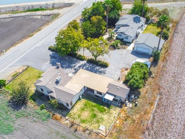 16885 Cozzi Ave, Dos Palos, CA 93620