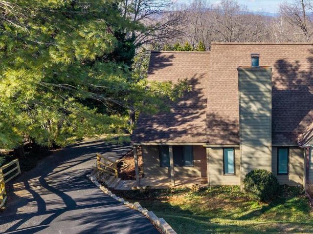 1688 Royal Oak Ct