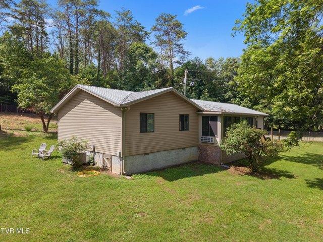 1689 McCleary Bend Rd, Sevierville, TN 37876