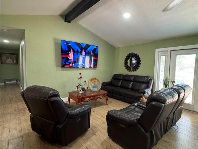 1689 Mooney Lane