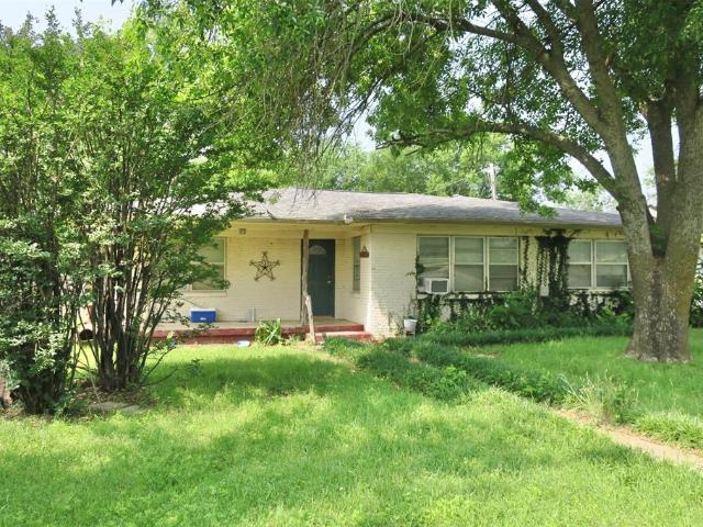 1689 N Highway 81 N