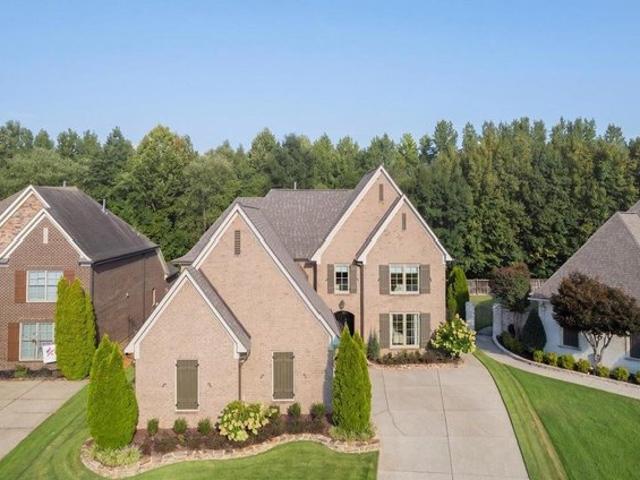 1689 Dehaig Ln, Collierville, TN 38017