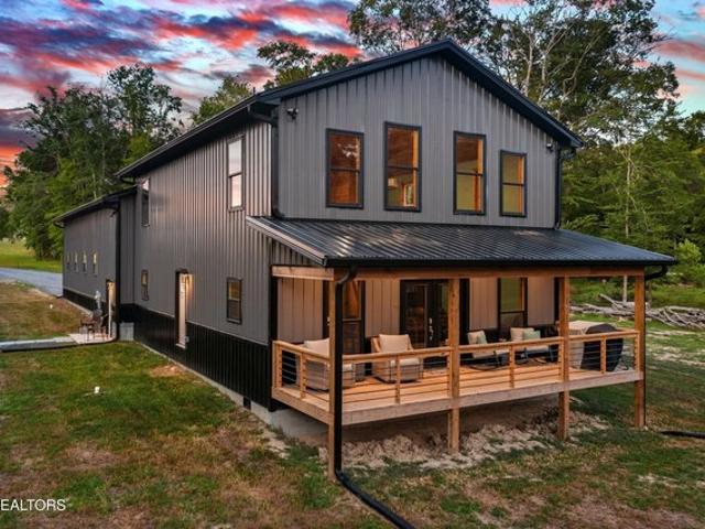 1689 E Highway 25 70, Dandridge, TN 37725