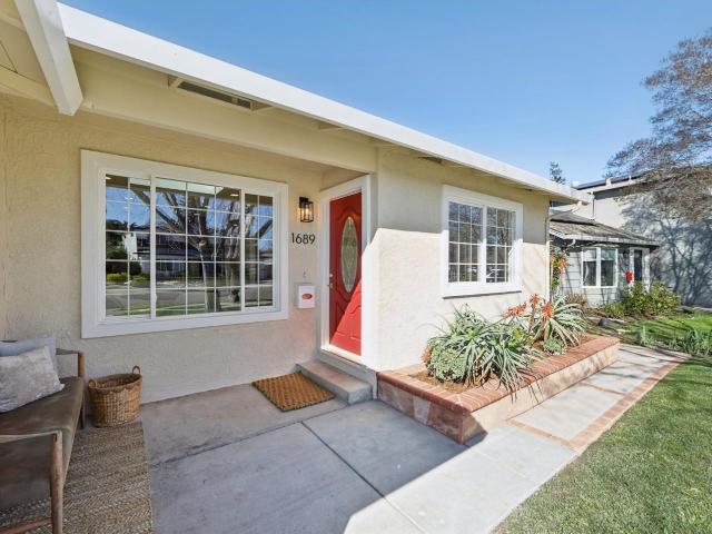 1689 Fallbrook Avenue