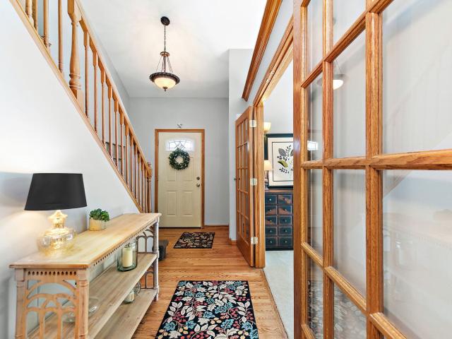 1689 Warrington Lane