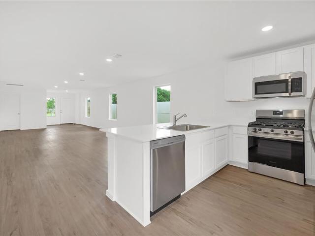 16803 Great Stable Way