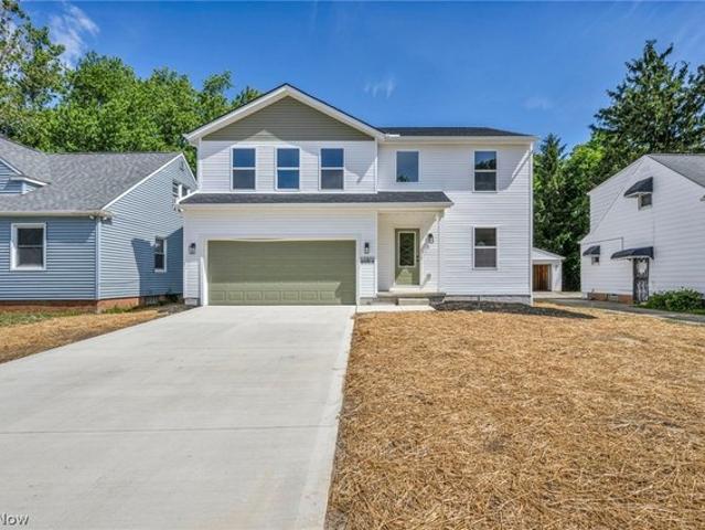 16801 Raymond St, Maple Heights, OH 44137