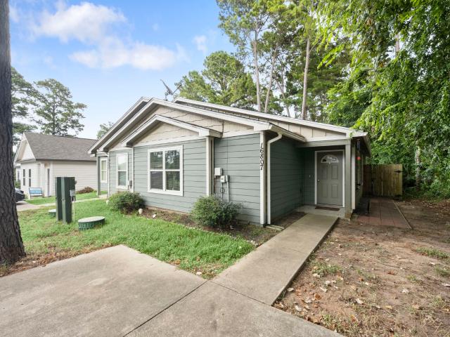 16803/16 Crestmont