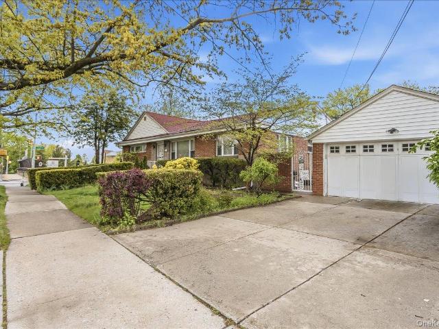 16804 Grand Central Parkway