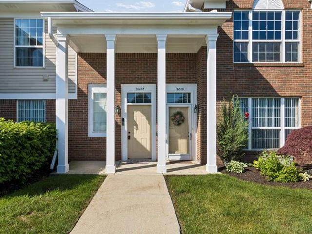 16805 Carriage Way Unit 23, Northville Township, MI 48168
