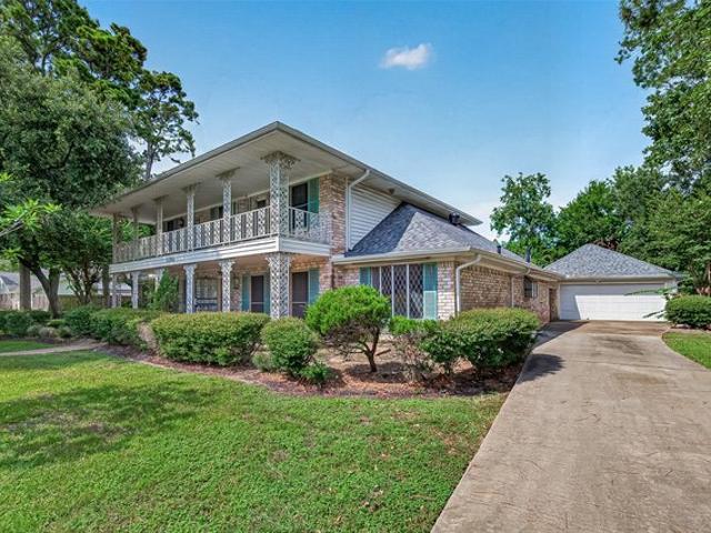 16806 Deep Pines Dr, Spring, TX 77379