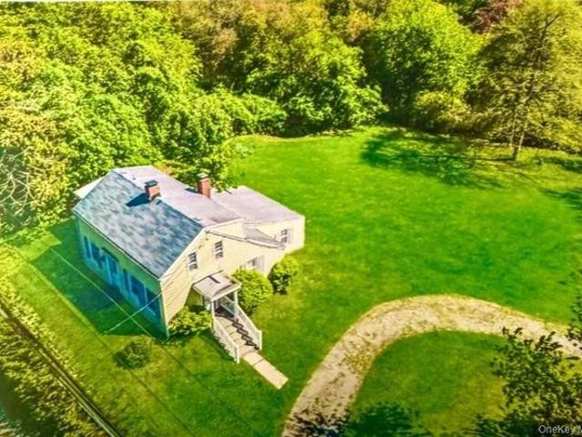 1680 N Sea Rd, Southampton, NY 11968