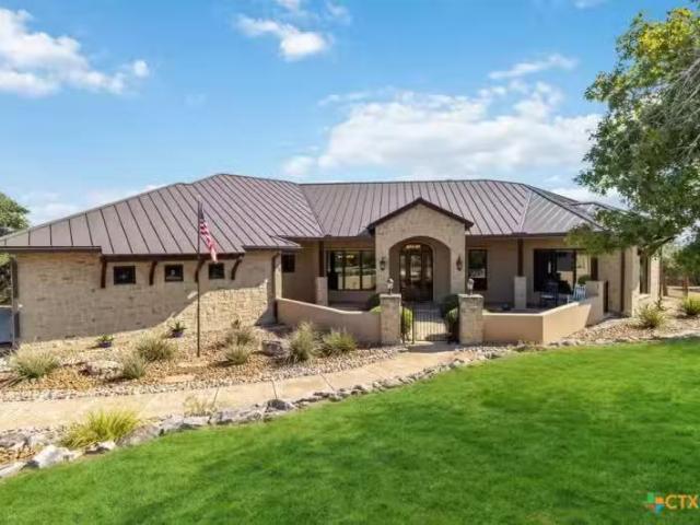 1680 Canyon Curve, Spring Branch, TX 78070 MLS 560608
