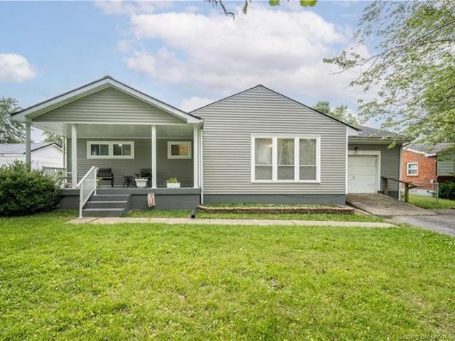 1680 Edgewood Dr, Charlestown, IN 47111