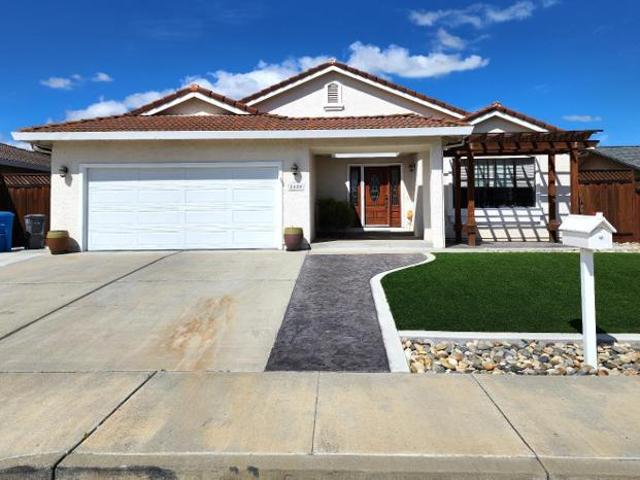 1680 Sausalito Dr, Hollister, CA 95023