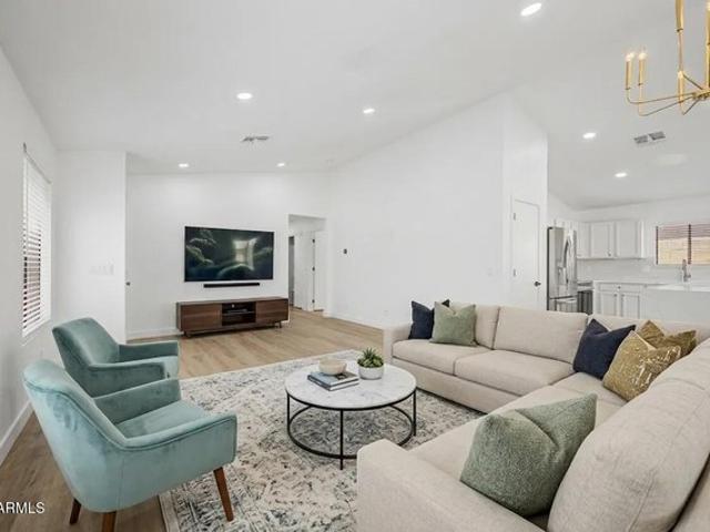 16813 N 113th Ave, Surprise, AZ 85378