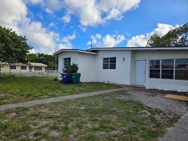 16810 NW 7th Avenue Rd, Miami Gardens, FL 33169
