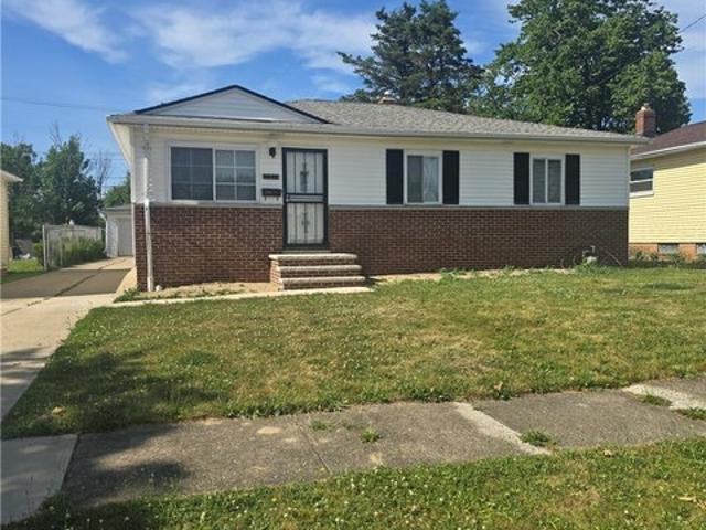 16811 Priebe Ave, Cleveland, OH 44128