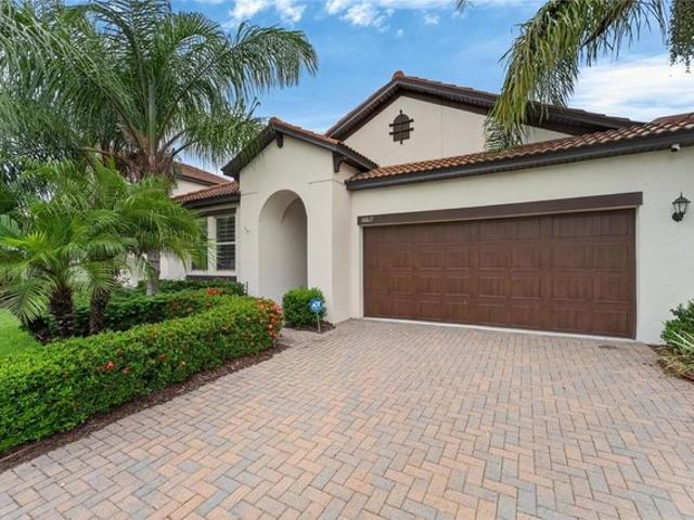 16817 Whisper Elm St, Wimauma, FL 33598
