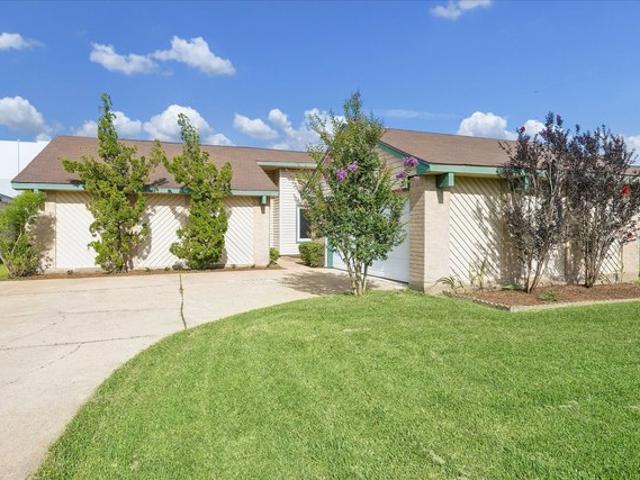 16819 Quail Crest Ct, Houston, TX 77489