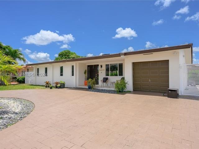 16820 NW 74th Ave, Hialeah, FL 33015
