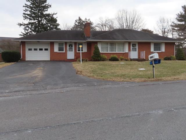 16820 Petmar Cir, Hagerstown, MD 21742 | MLS #MDWA2034 | Compass