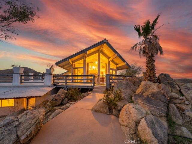 16822 Glenfall Ave, Palmdale, CA 93591 | MLS #25009 | Compass