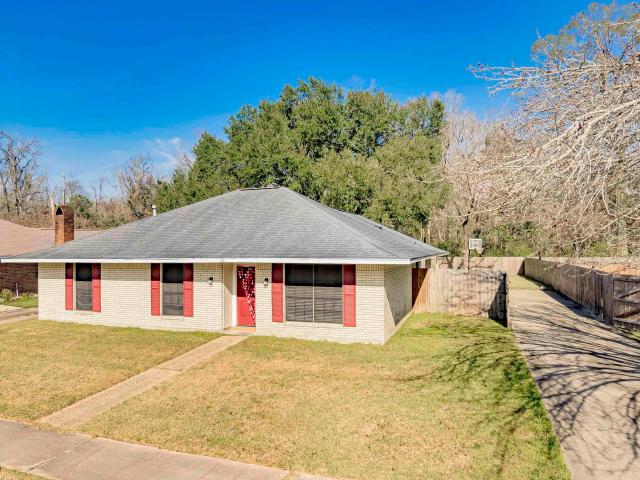 16827 Bristoe Ave, Baton Rouge, LA 70816 | MLS #BR2026001