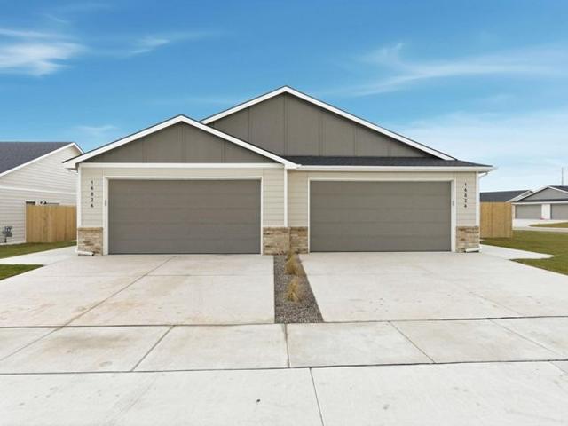 16824 W Kashmir St, Goddard, KS 67052