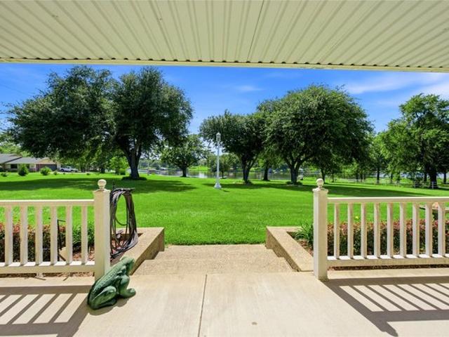 1682 County Road 4825, Athens, TX 75752