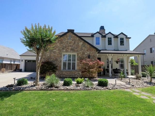 1682 Fairway Oaks Ct, Ripon, CA 95366