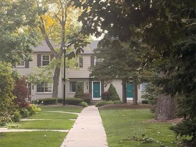 1682 Graefield Rd, Birmingham, MI 48009